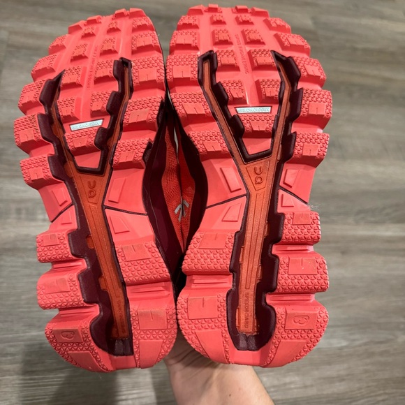 On Running | Shoes | On Running Cloudventure Coral Mulberry Athletic ...